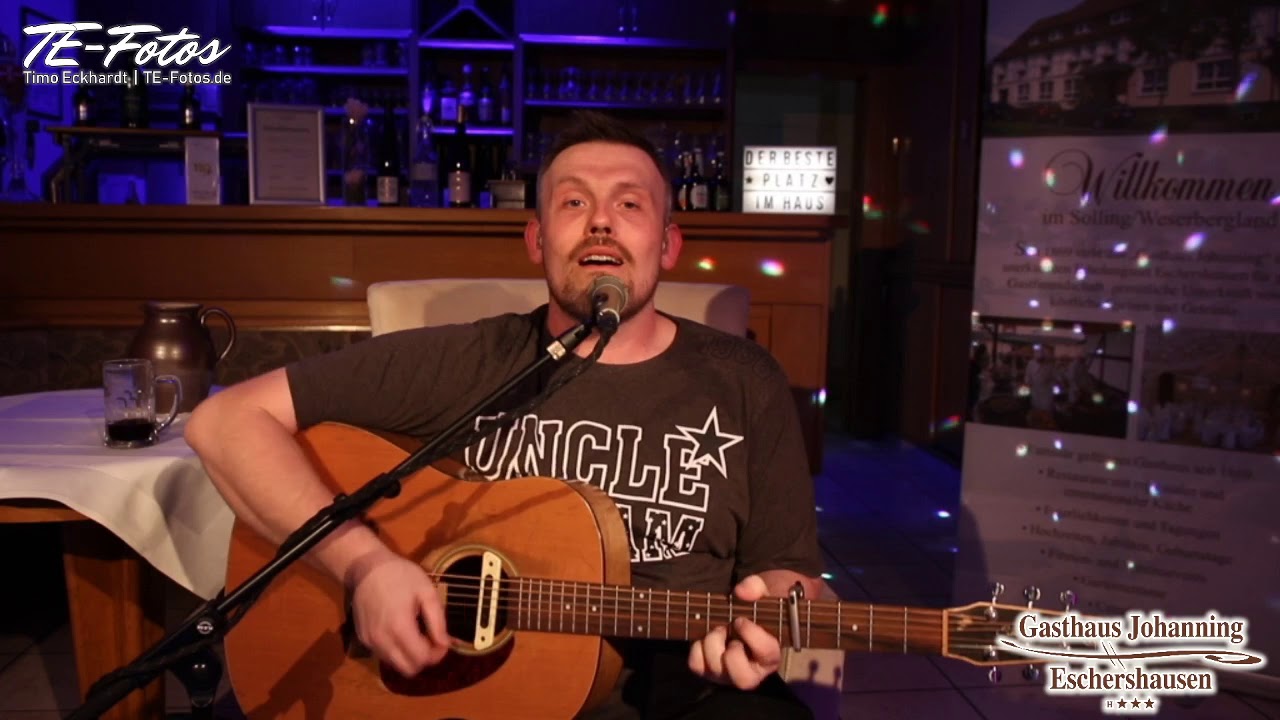 Sebastian Hegener - Im yours (Jason Mraz Cover) - YouTube