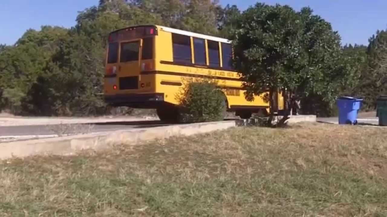 School Bus Meets Garbage Truck - YouTube