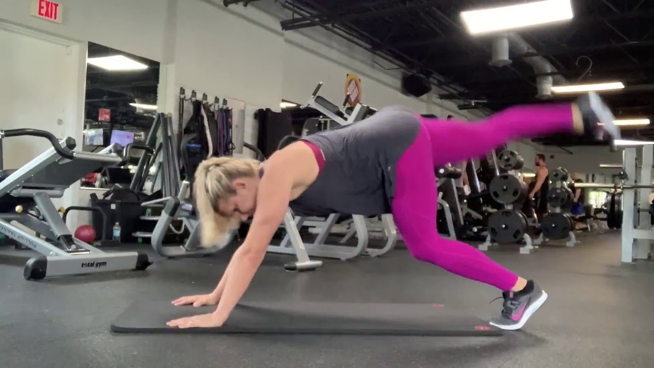 Flying 1 Leg Donkey Kick - YouTube