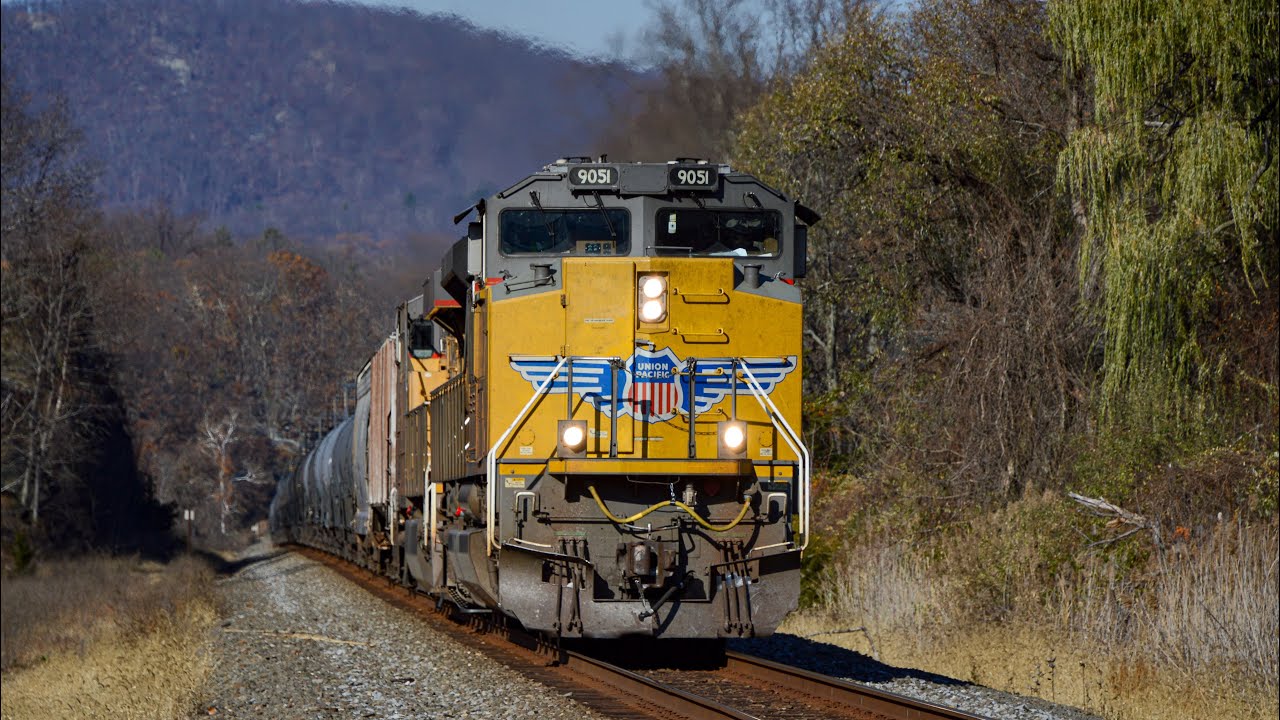 Chasing B741 down CSX's River Subdivision - YouTube