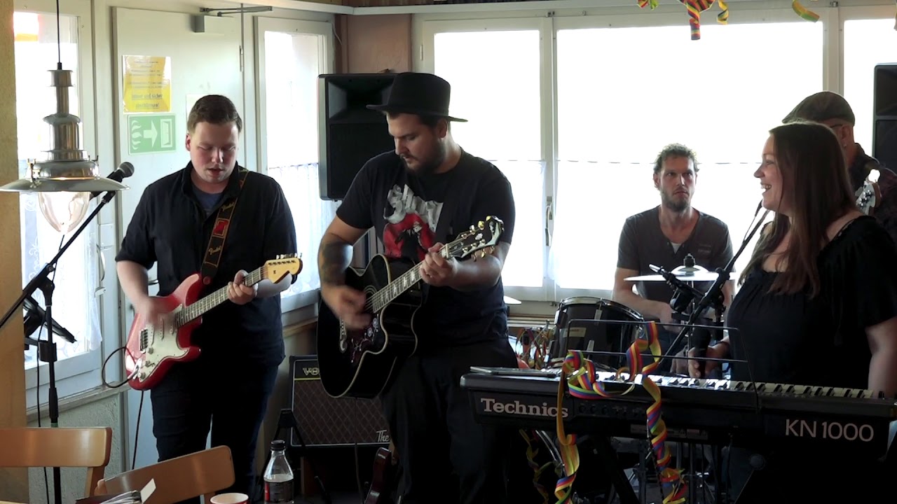 03 THE OLD MAN BAND - Ain't Going Down (Garth Brooks-Cover) - YouTube