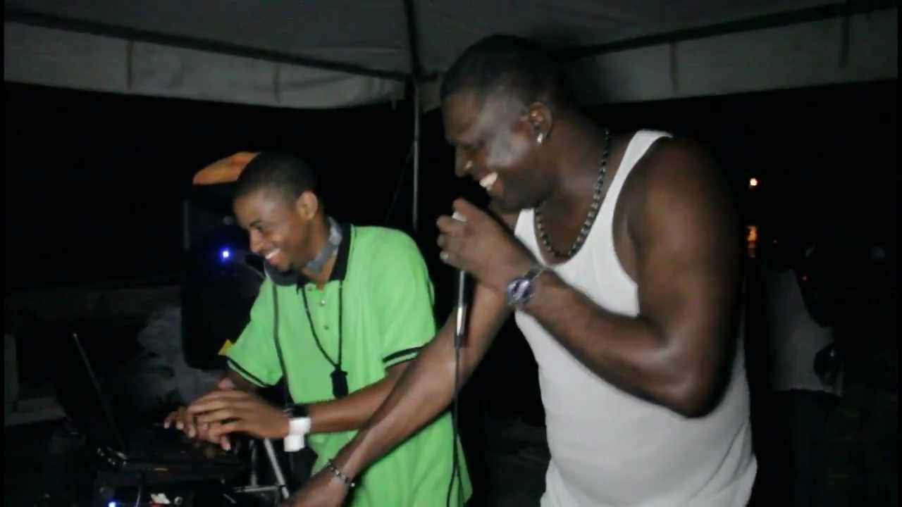Woburn City 2012 - (Fearless) Kevon & (Universal) Numz (Early Foward ...
