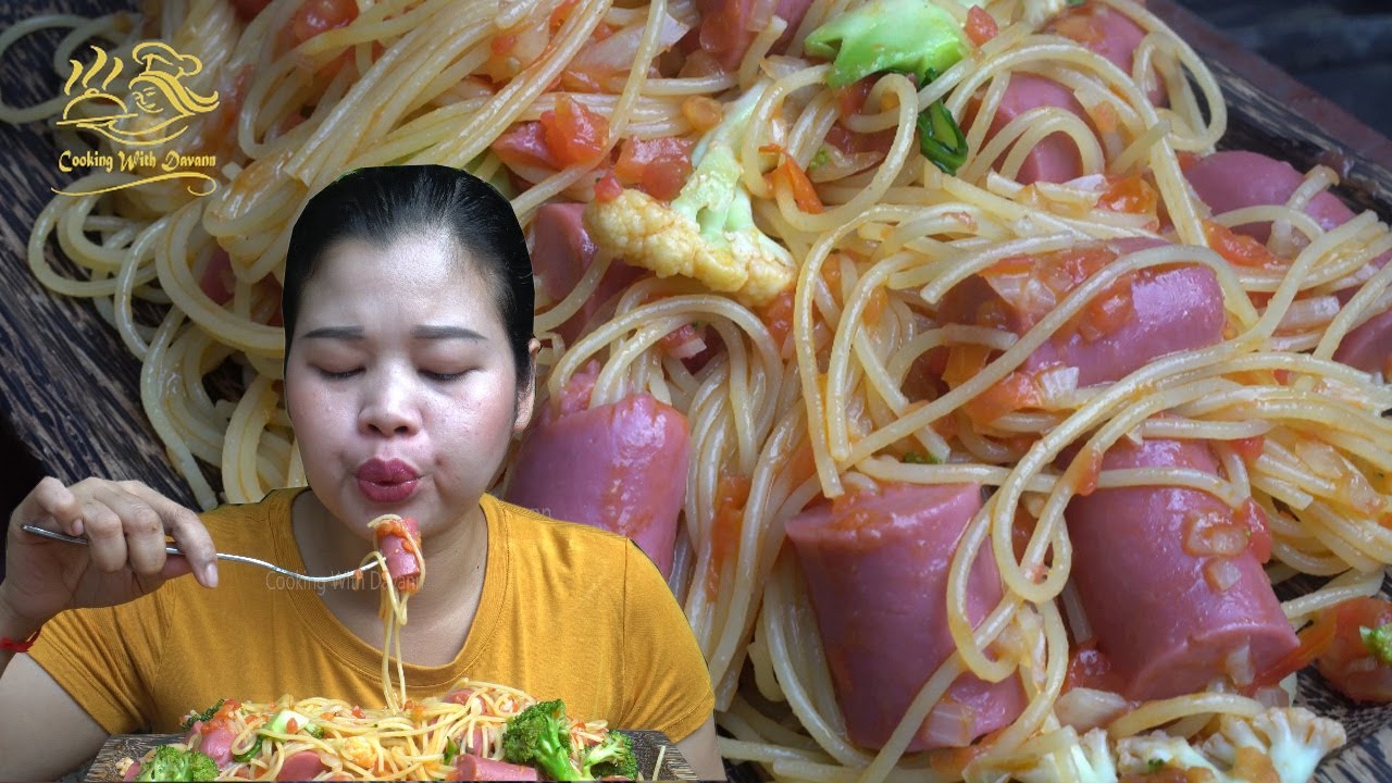 Cooking Spaghettis and Hot dog Recipe - Simple Cooking Channel - YouTube