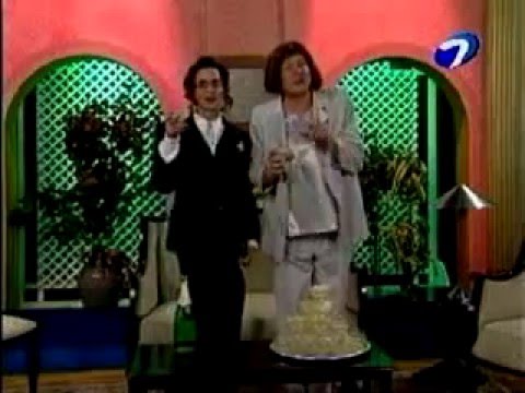 todo por dos pesos, boluda total (NAVIDAD). - YouTube