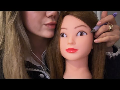 Türkçe ASMR~ Liseli Arkadaşınla Dedikodu Saati 📚✏️ Fısıltı, Yazı Yazma ve Saç Tarama İle!