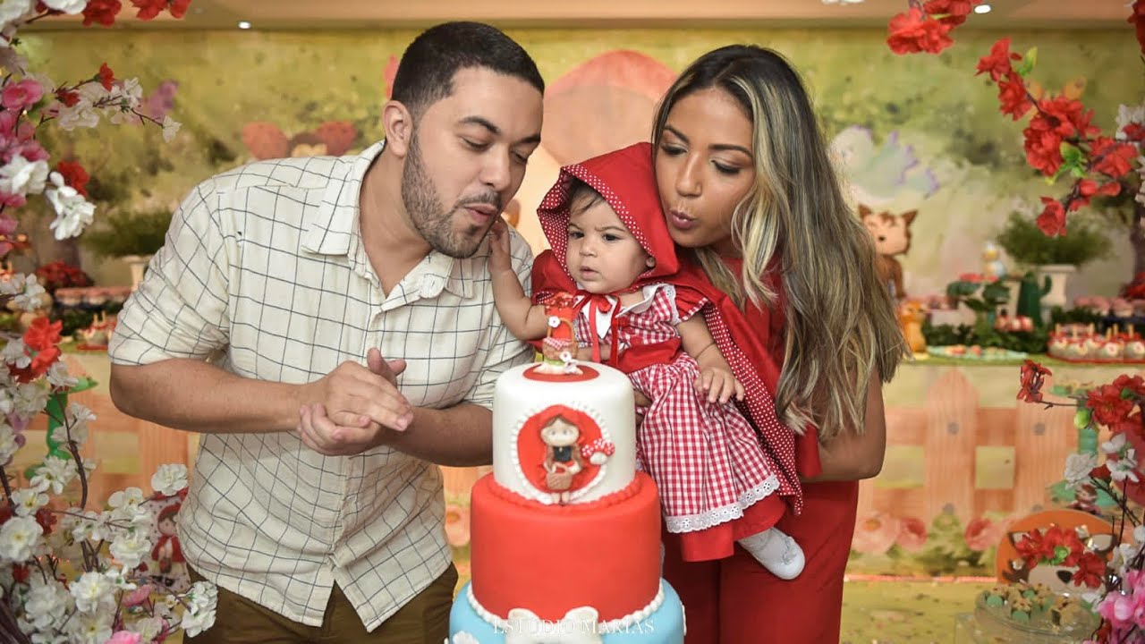 Laura - 1 ano | Teaser | Chapeuzinho Vermelho - YouTube