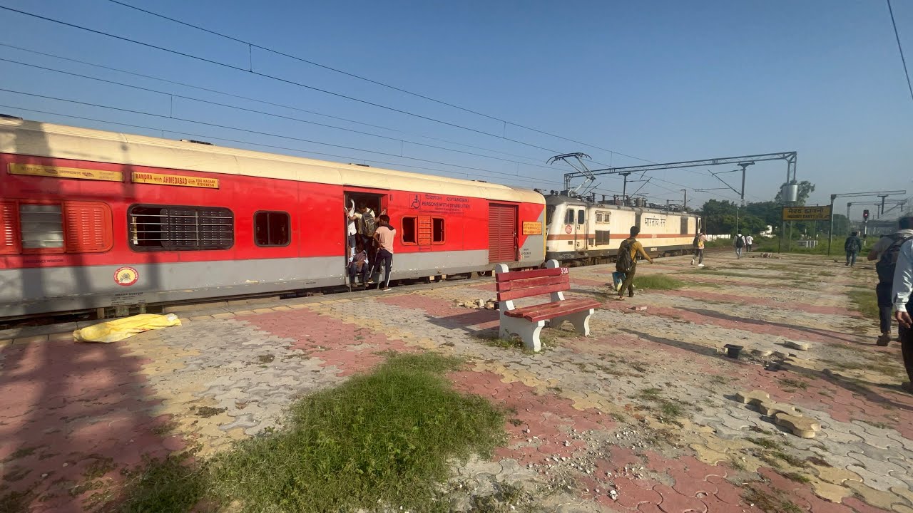 19031 Yoga express Ahmedabad to Yoga Nagari Rishikesh - YouTube