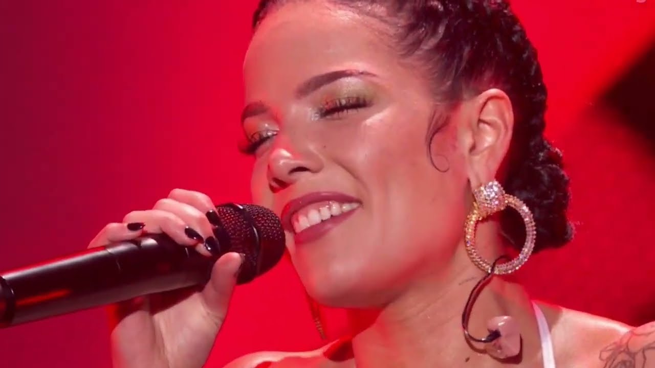 Halsey - nightmares live - YouTube