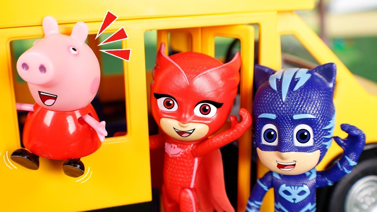 PJ Masks Toys ⚡ Peppa Helps the Pj Masks 🌟⚡ - YouTube