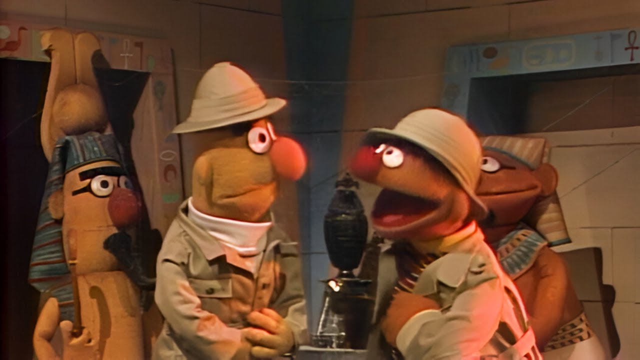 Ernie and Bert in an Egyptian Pyramid 🎶 Ernie Statue Starts Singing ...