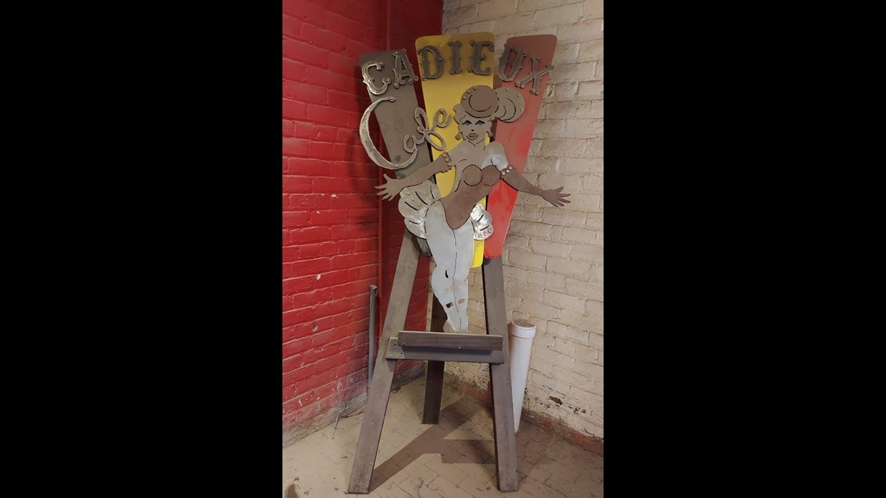 Cadieux Cafe tour in Detroit - YouTube