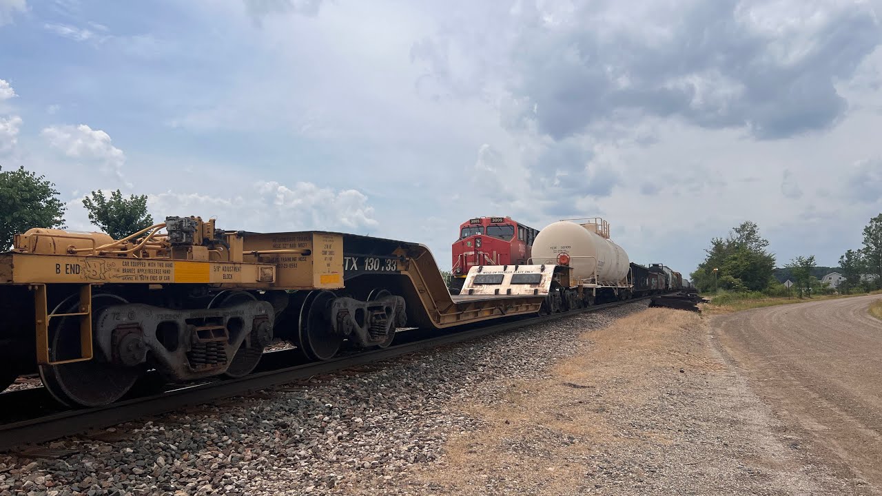 Canadian National Westbound Durand Michigan - YouTube