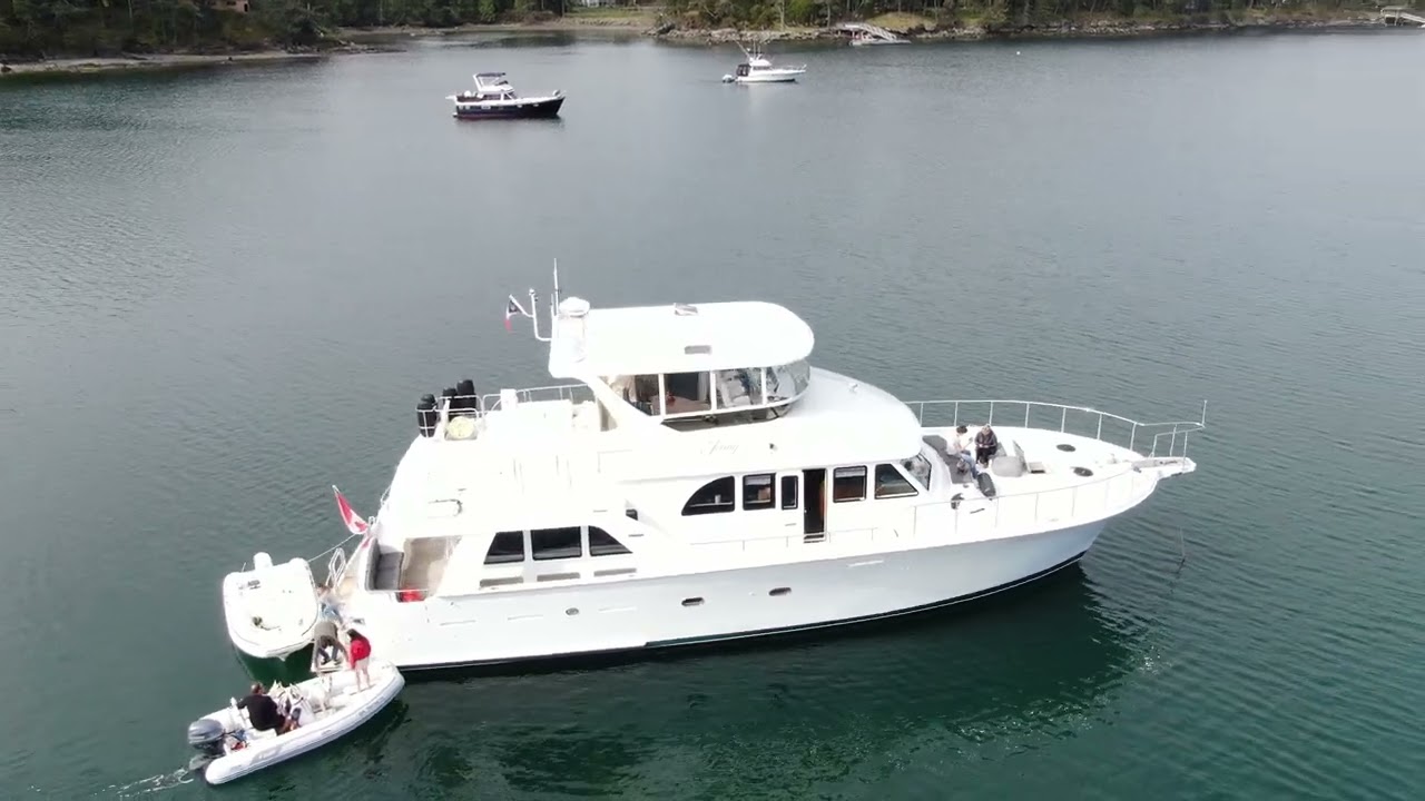 CHEOY LEE 65 Motor Yacht — Jenny Lee 66 - YouTube