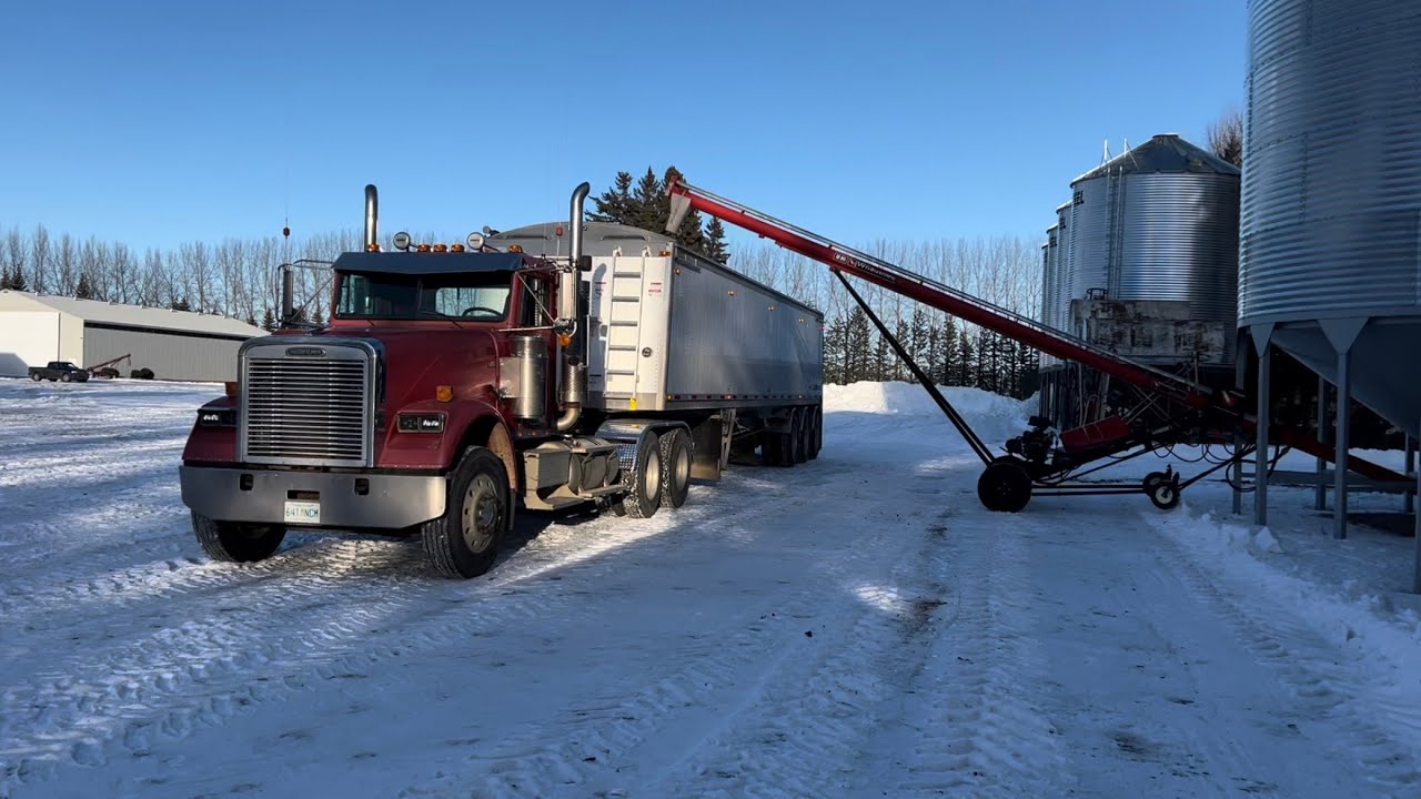 Plowing snow and first trip with my new semi truck - YouTube