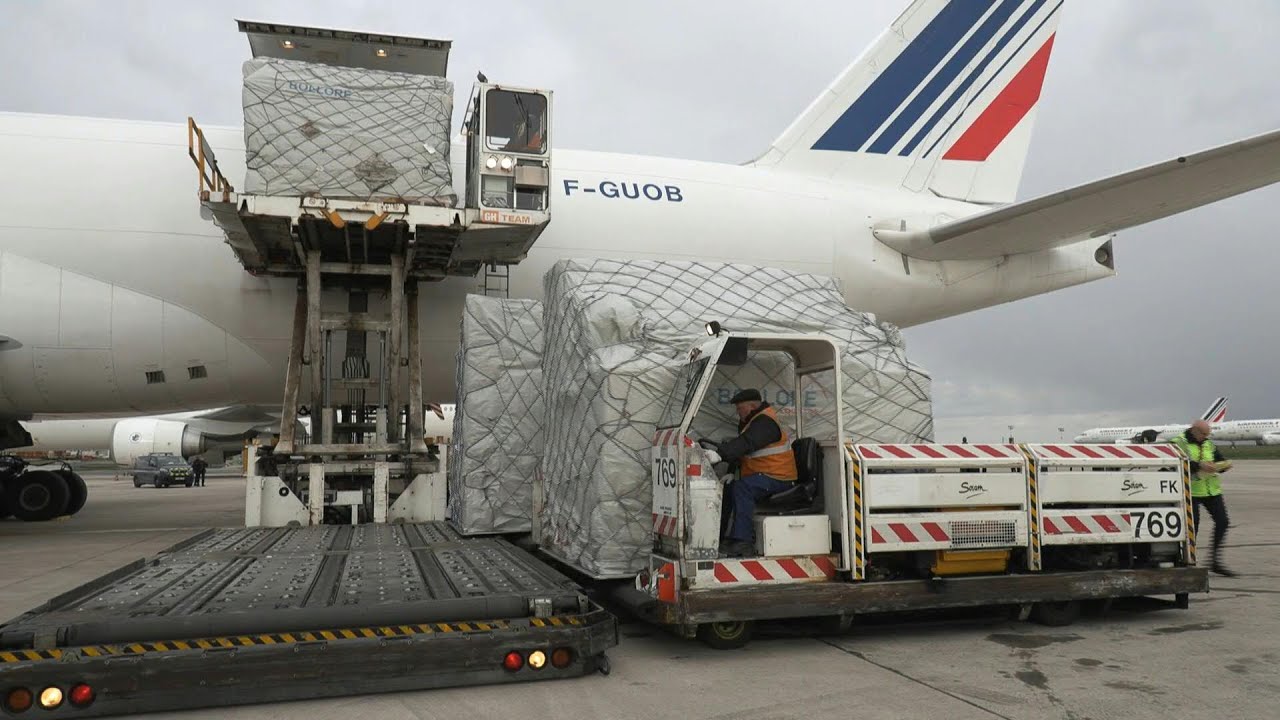 Coronavirus: 5.5m masks arrive in France from China | AFP - YouTube