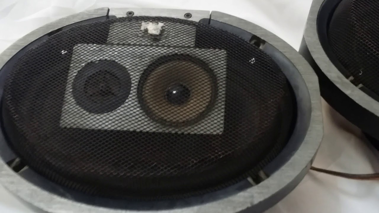 Efsane JBL T545 Hoparlör - YouTube