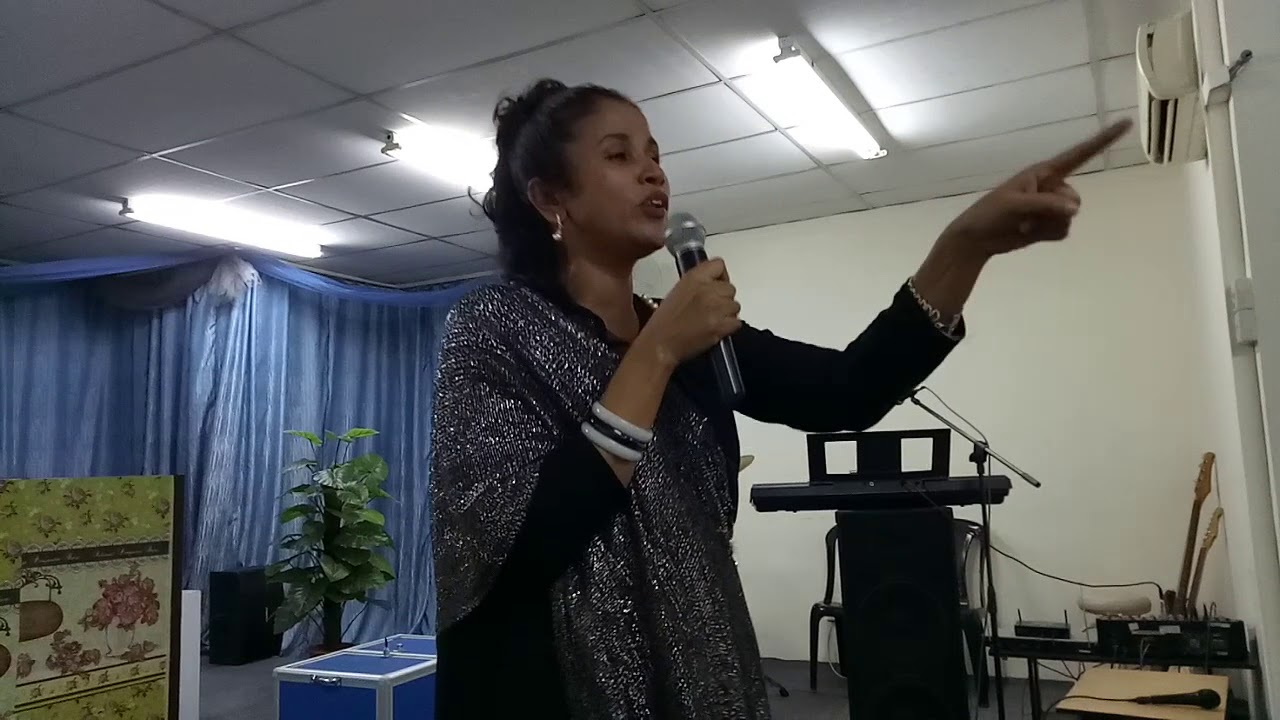 Evangelist Esther, Ministering, Power of Faith - YouTube