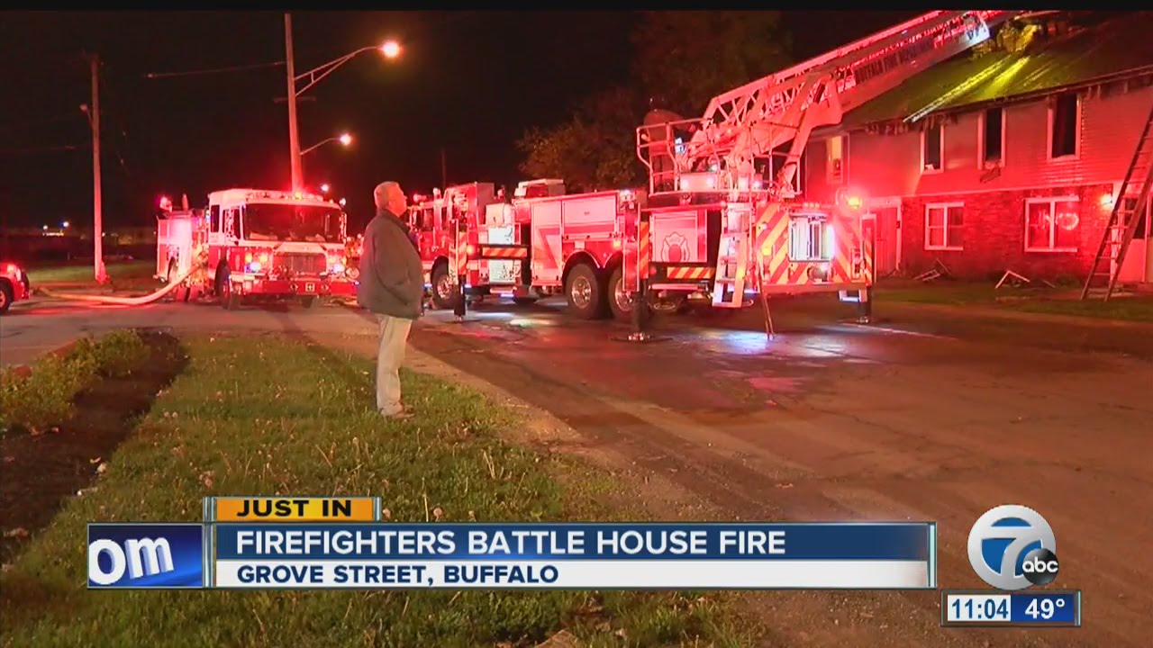 Eight people displaced from Grove Street fire - YouTube