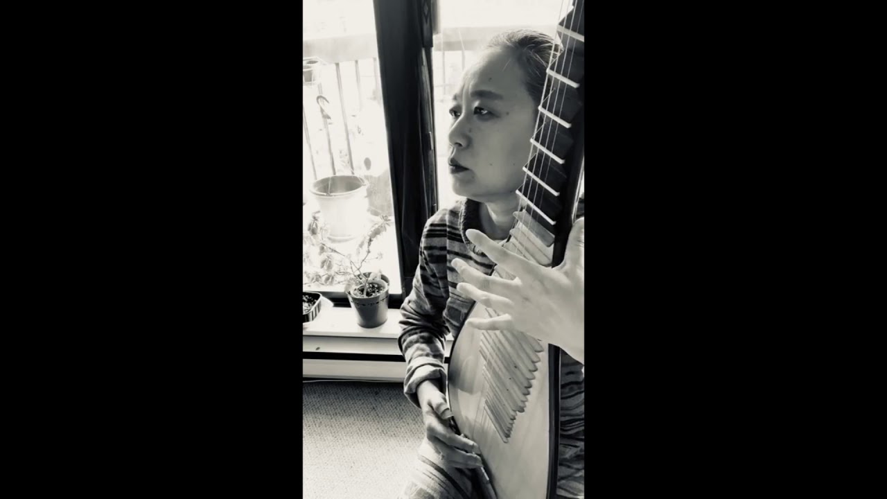 A Musical Offering: Qiu Xia He - Little Moon Rising | EMV - YouTube