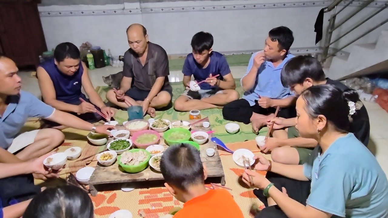 Bữa cơm giản dị khách quý vào bếp chế món ngon ngập mồm _ Ly Văn Sùng ...