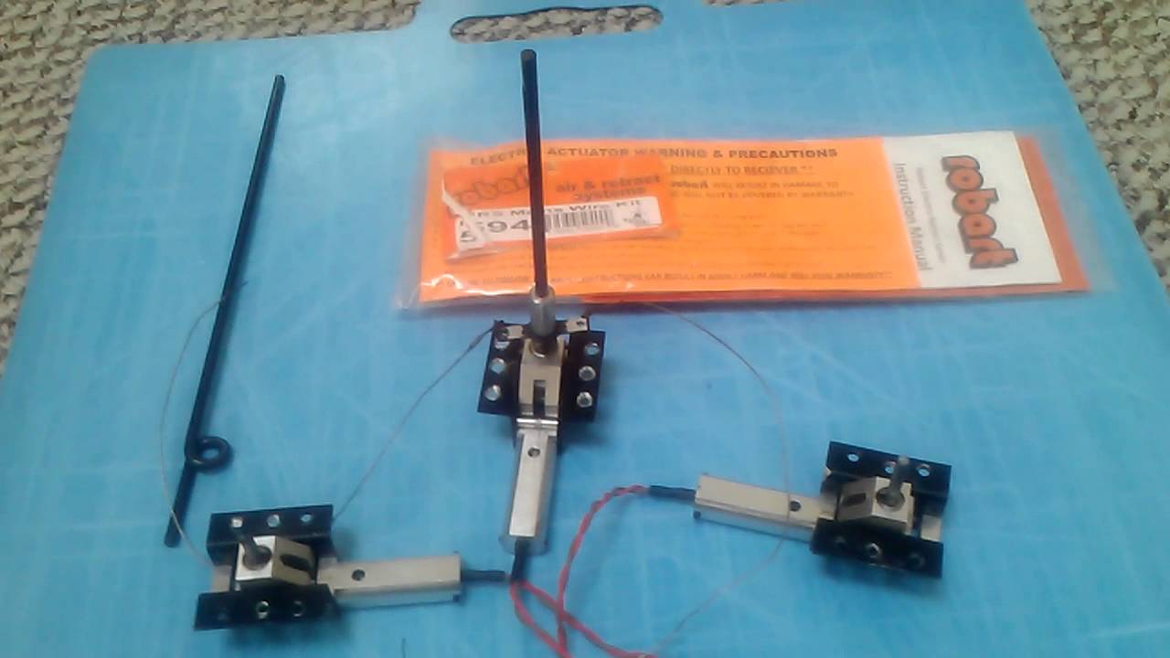 Robart 60 size electric retracts - YouTube