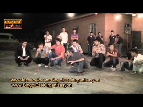 Sağır ve DiLsiz Adamdan Müzik EşLiğinde  AkıL aLmaz HareketLer