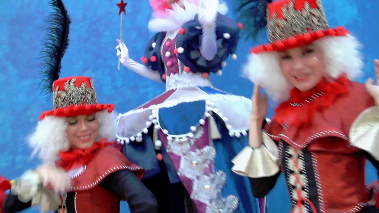 CIRCUS EXTRAVAGANZA - YouTube