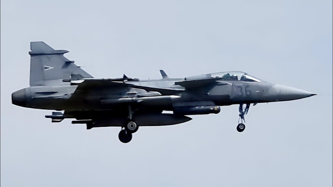Jas 39 Gripen take off brutal sound 👍 - YouTube