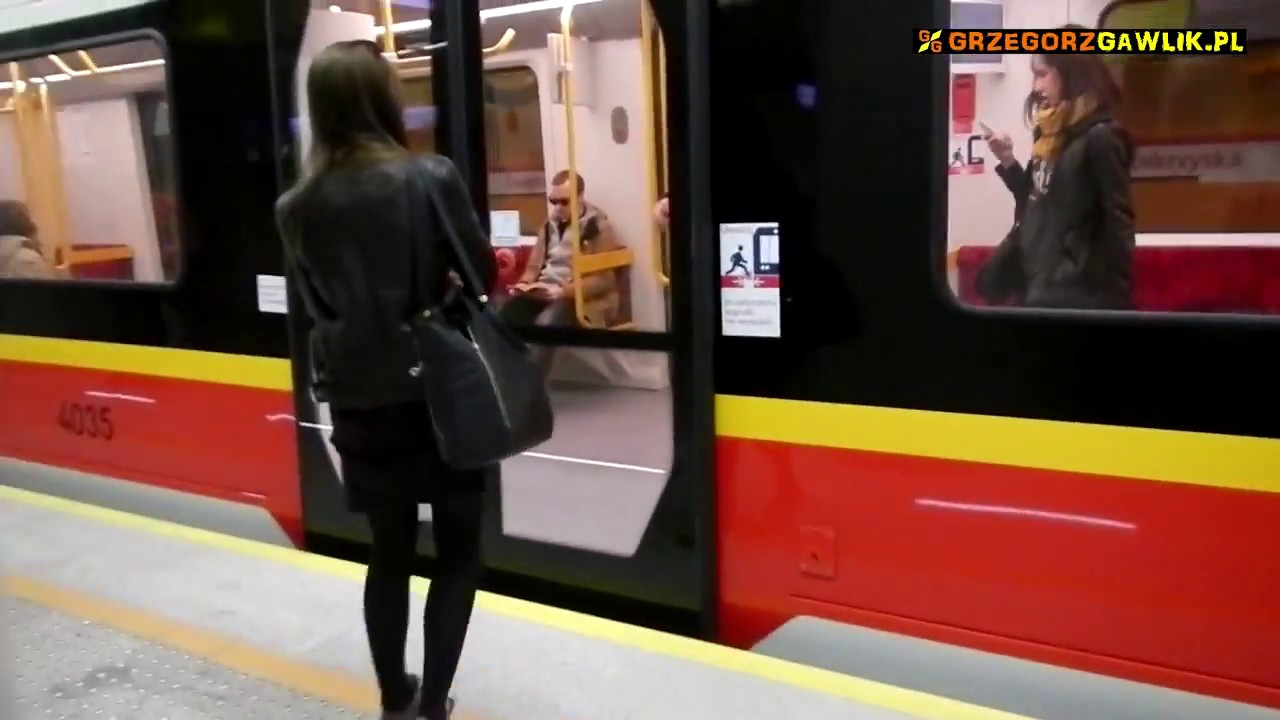 Warsaw Metro - WARSZAWA METRO Linia M2 odcinek centralny - YouTube