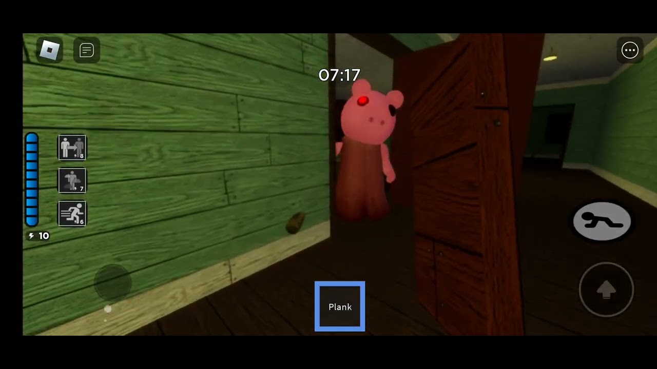 Me vs Piggy (Story line) part 1 - YouTube