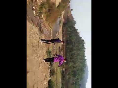 Mus saib hluas nkauj da dej