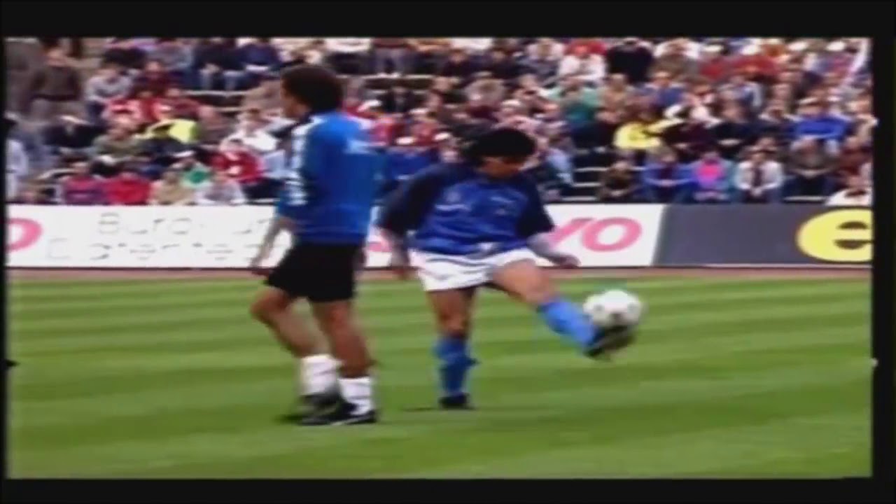 MARADONA Live is life 1989 Completo - YouTube