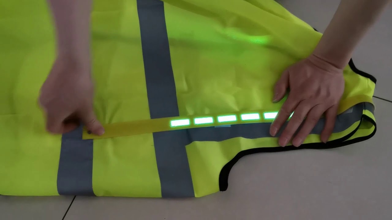 Electroluminescent safety belt - YouTube