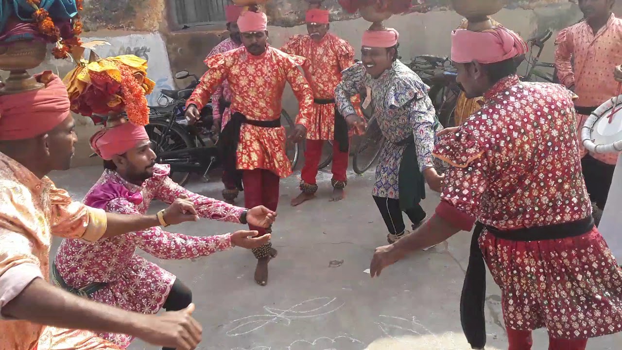 Gorri pudi rajesh and party garagalu - YouTube