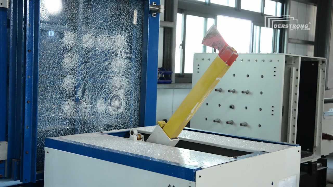 得適窗 歐盟EN356 斧擊測試 - YouTube