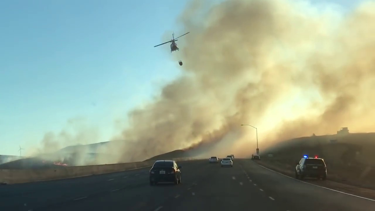 Interstate I-580 Grant Fire at Altamont Pass near Livermore Drive ...