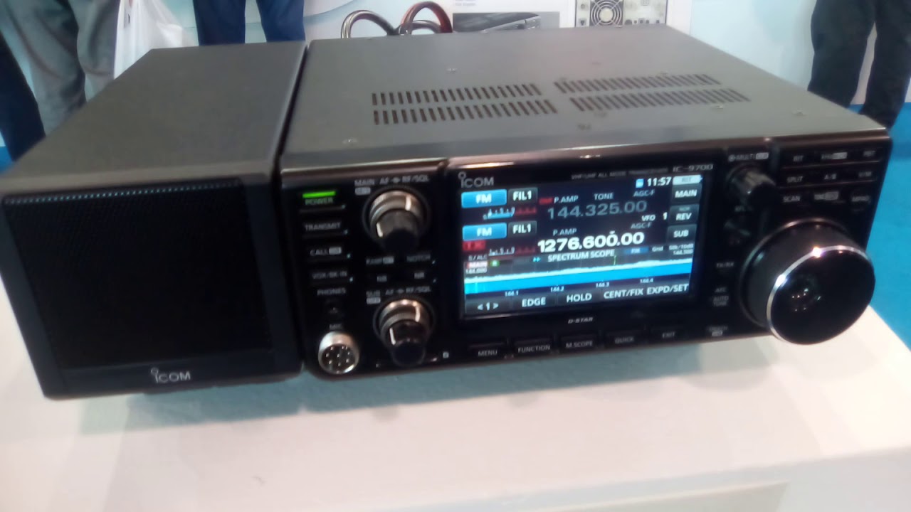ICOM 9700 MONTiCHIARI - YouTube
