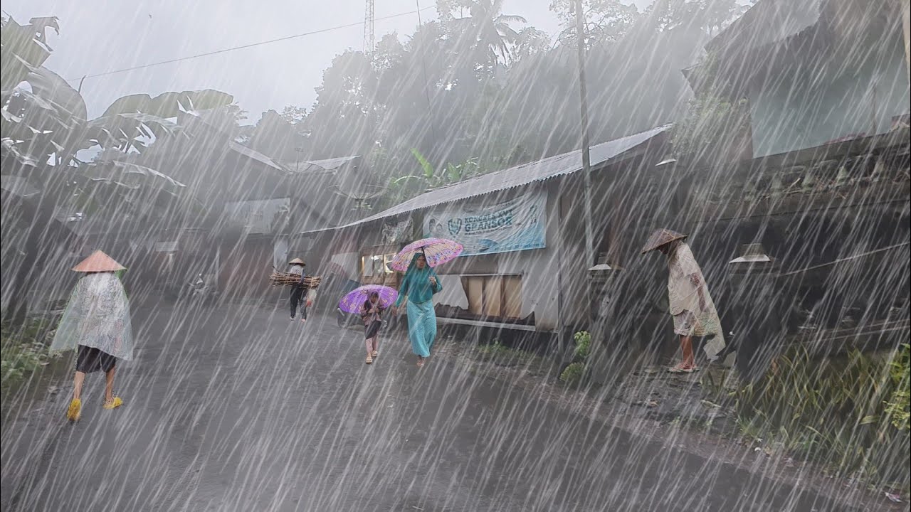 Extreme Heavy Rain and Powerful Winds hit Mountain Villages | Heavy ...