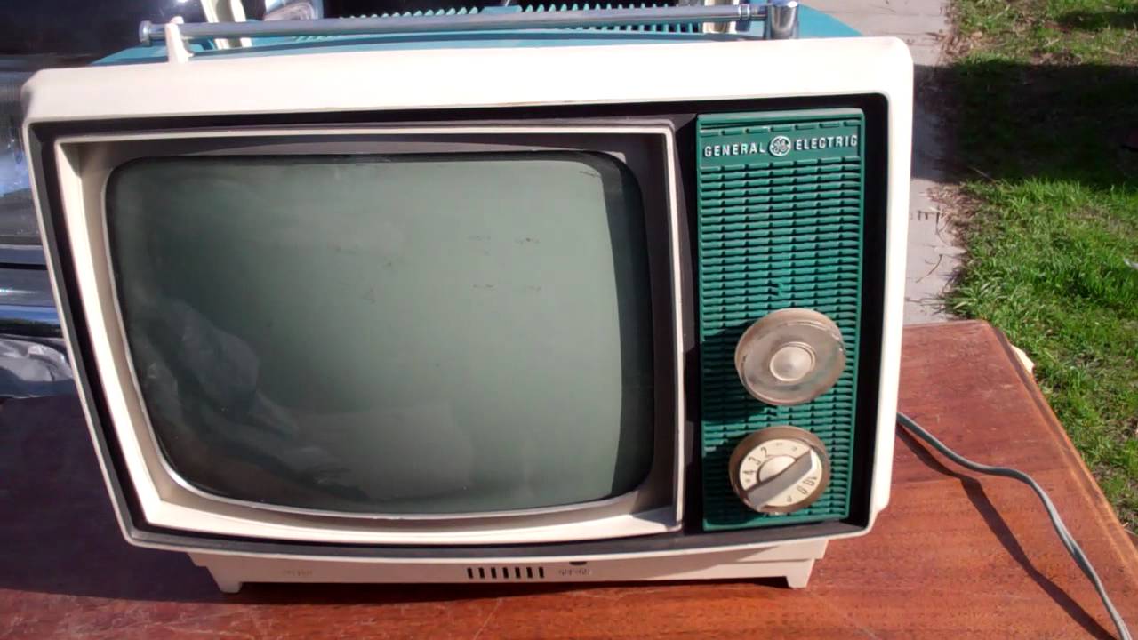more junk old vintage tube tv sets and radios - YouTube