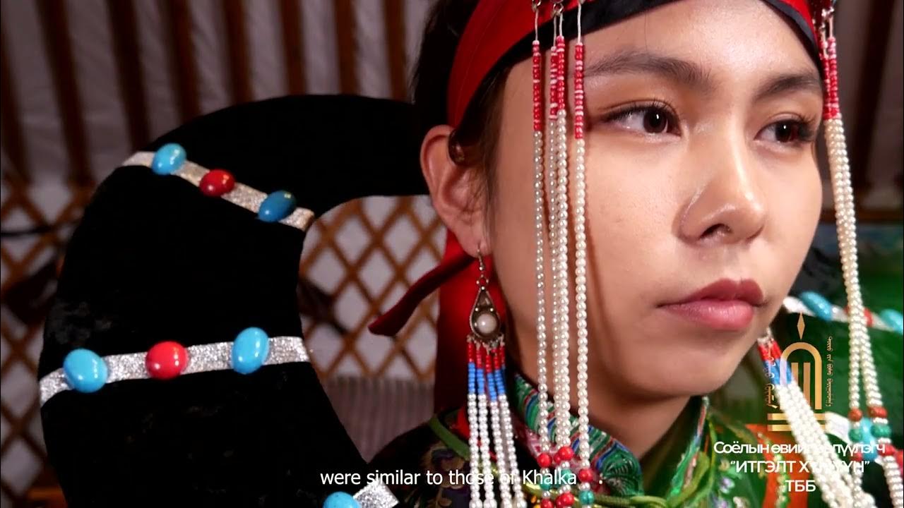 Монгол үндэсний хувцас Мянгад түмний дээл Mongolian Traditional
