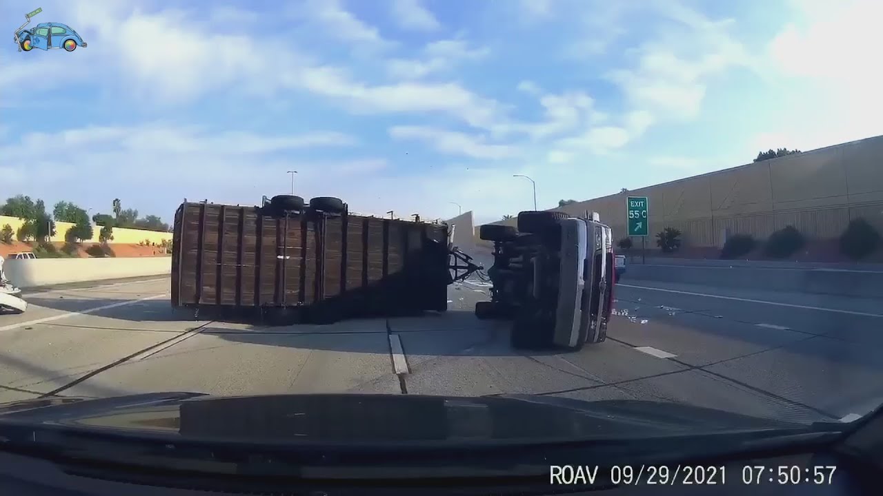 Dashcam & CCTV Footage Car Crashes Compilation #36 - YouTube