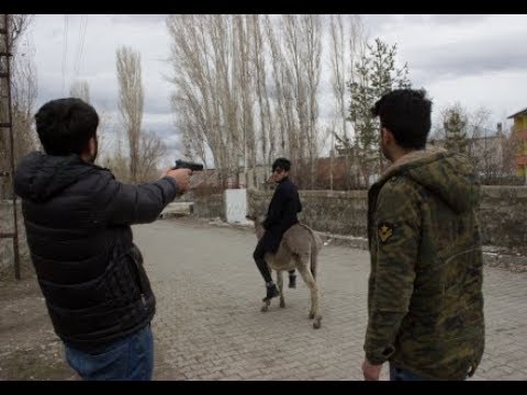 AĞRI'LI YA SiLAH ŞAKASI YAPILMAZ - ViNE