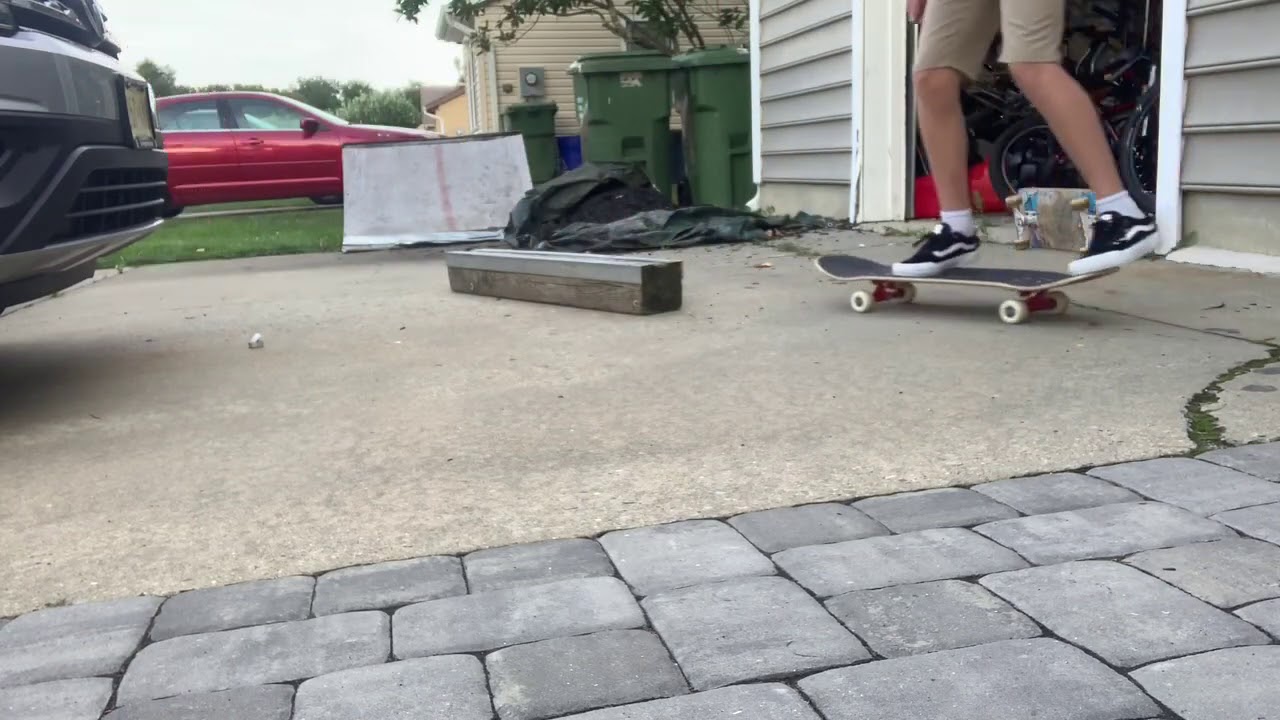 Another driveway skate session - YouTube
