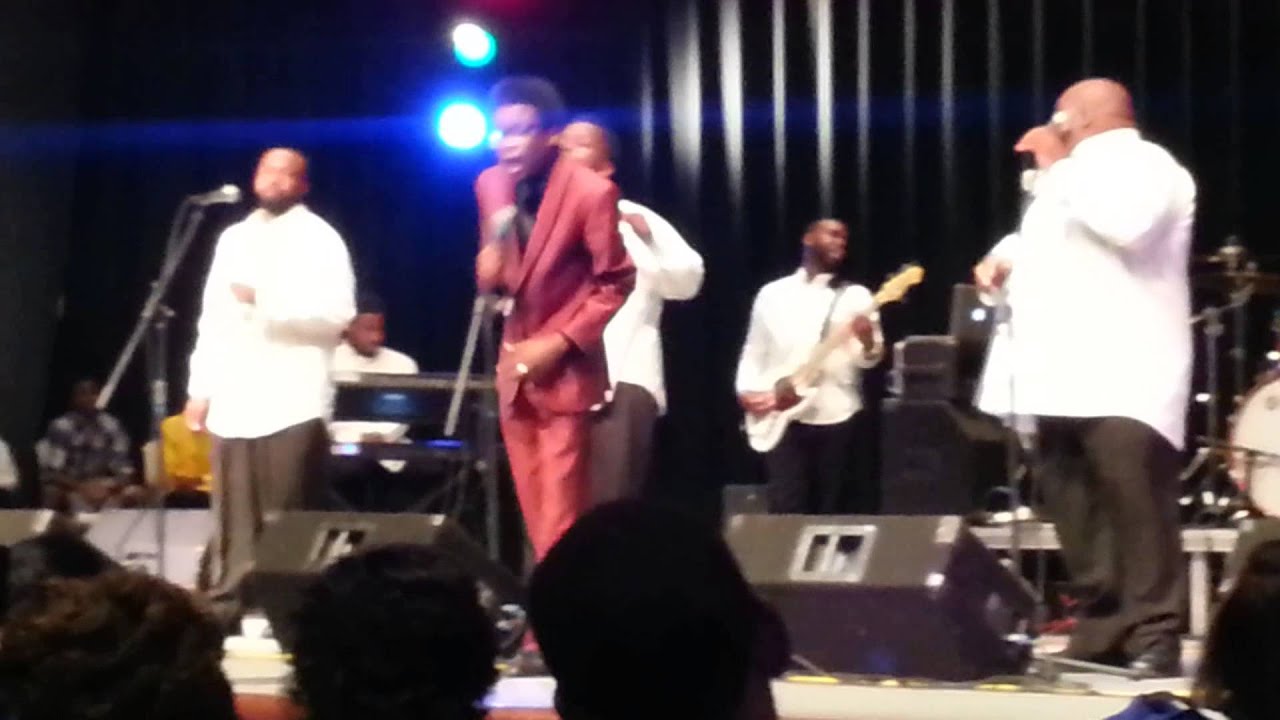 Michael Boone singing Voice of Heirs - YouTube