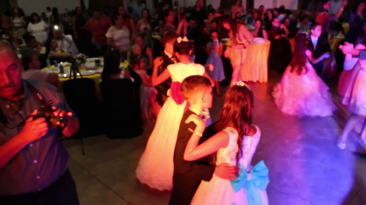 Formatura 22-12-18 Valsa 5º ano - Escola Maria De Lourdes - YouTube