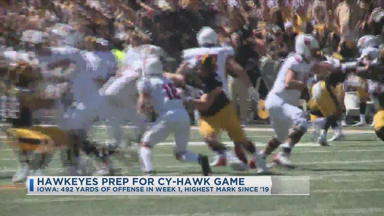 Hawkeyes Prep For Cy-Hawk Game - YouTube