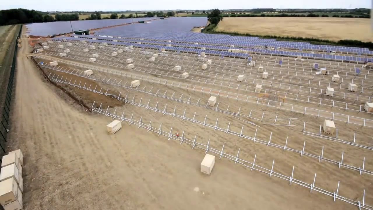 Solar Farm Construction 1 - YouTube