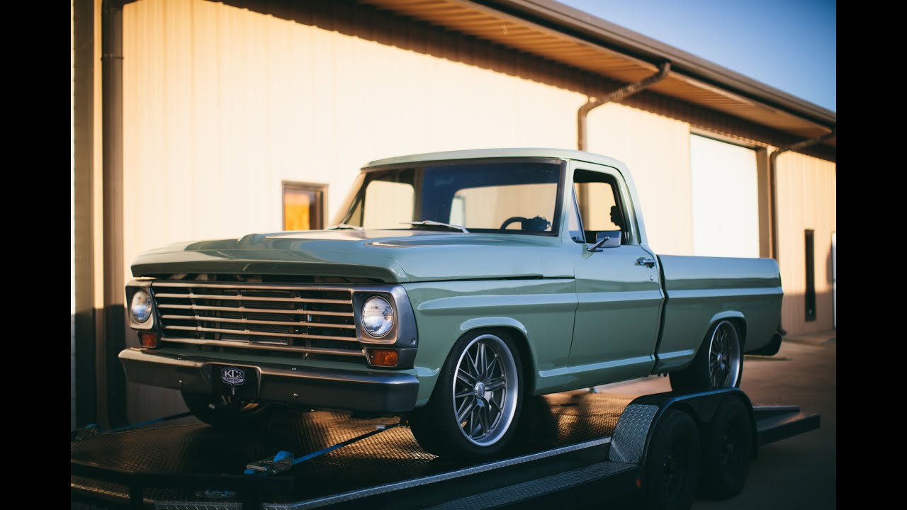 KC'S F100 DONUTS GAS MONKEY GARAGE - YouTube
