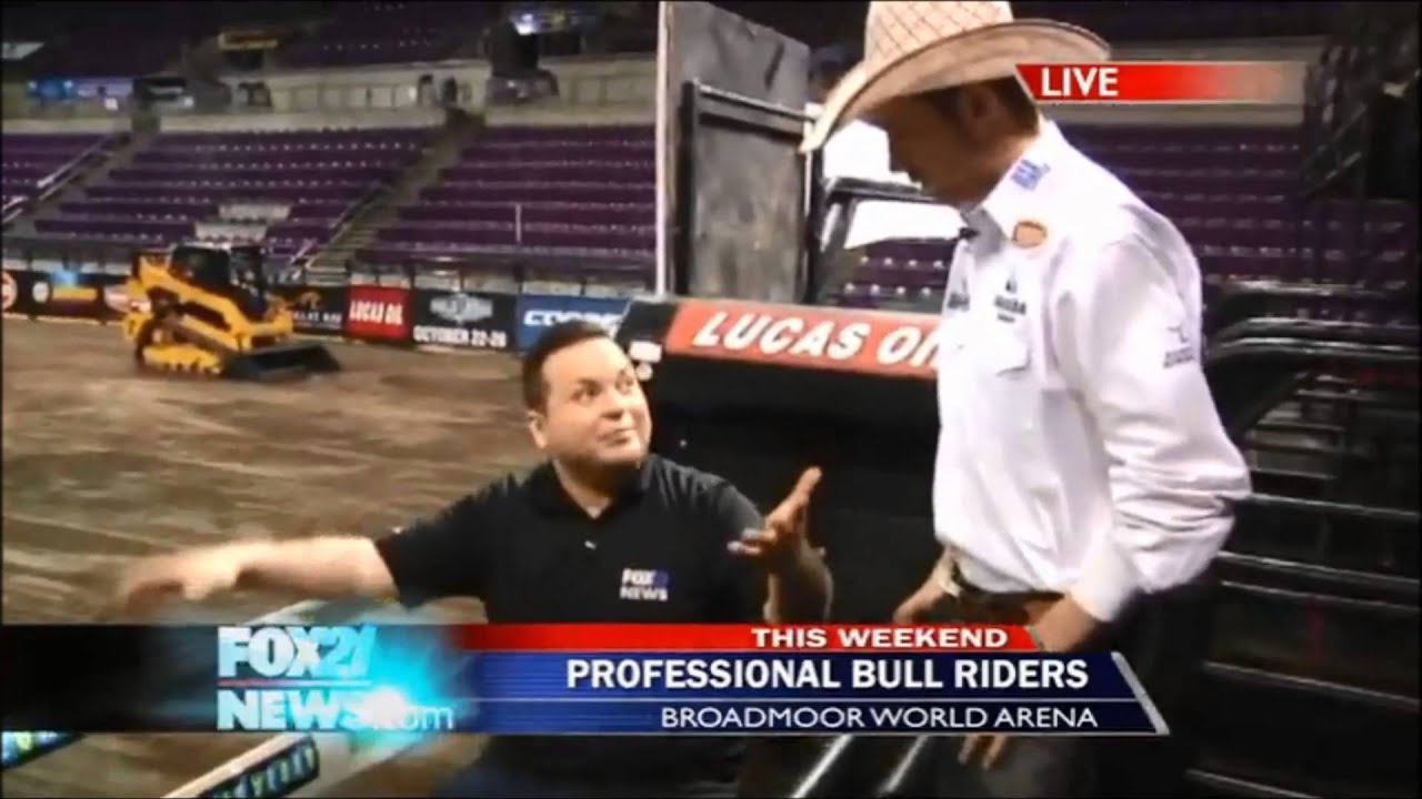 Reporter gets on a PBR bull - YouTube