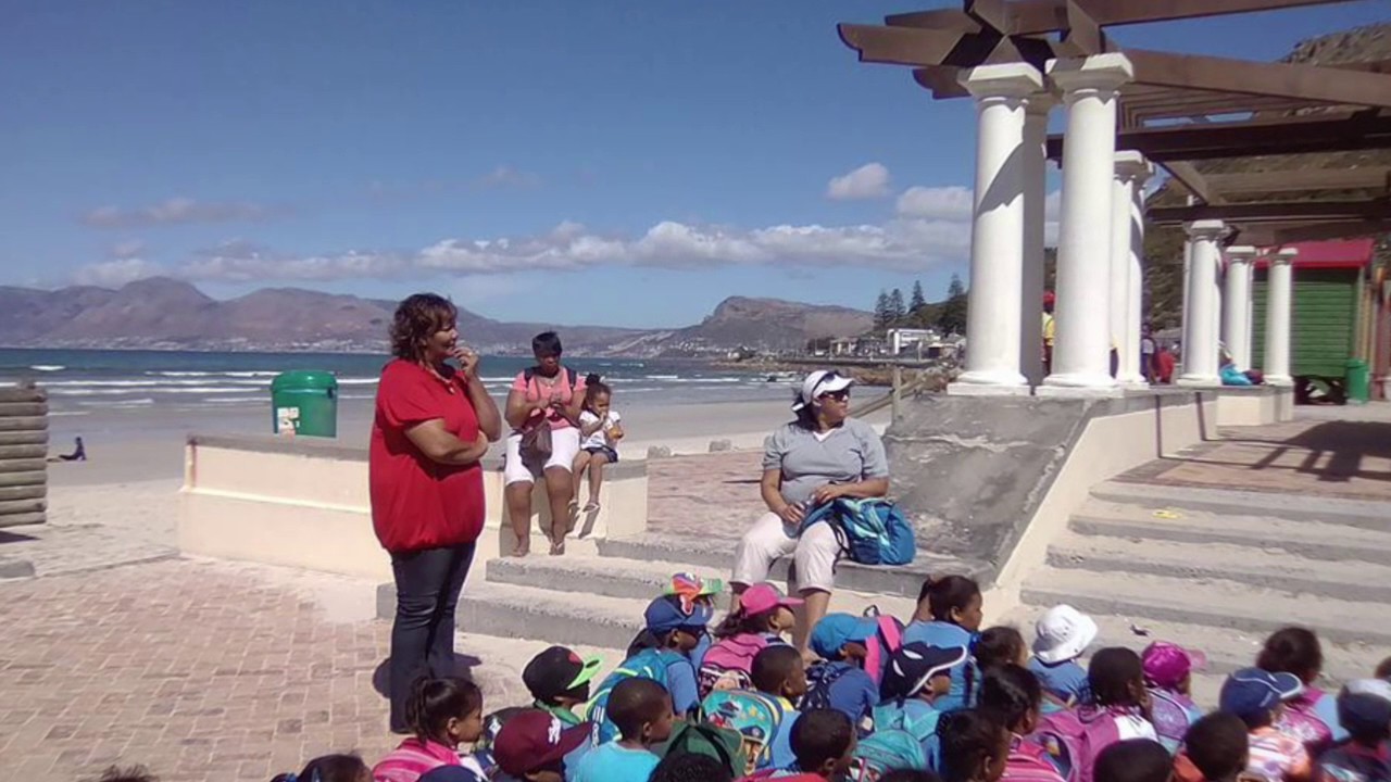 Surfwalk and Learn - Moving the KPS classroom - YouTube